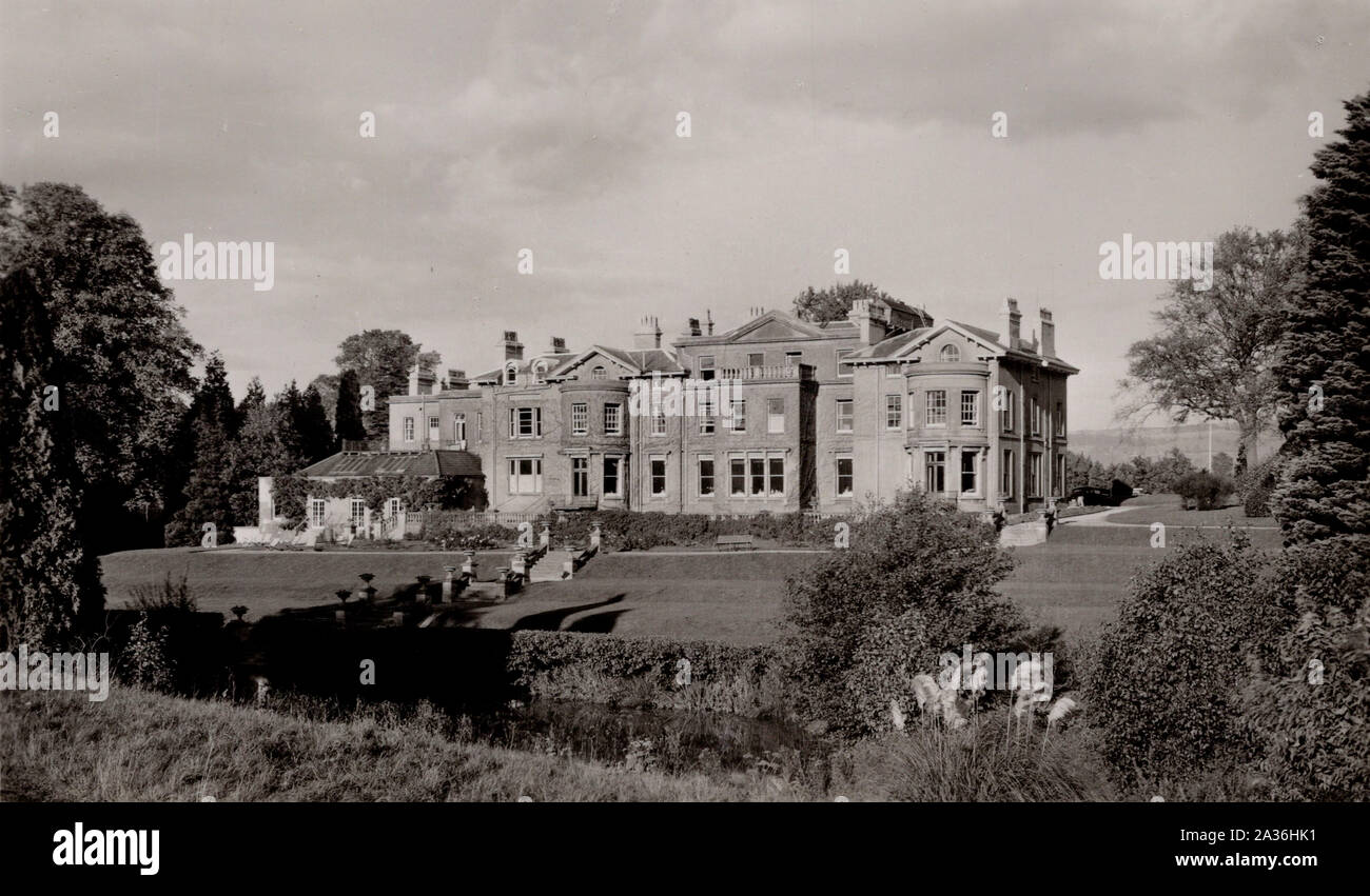 Historical cheltenham hi-res stock photography and images - Alamy