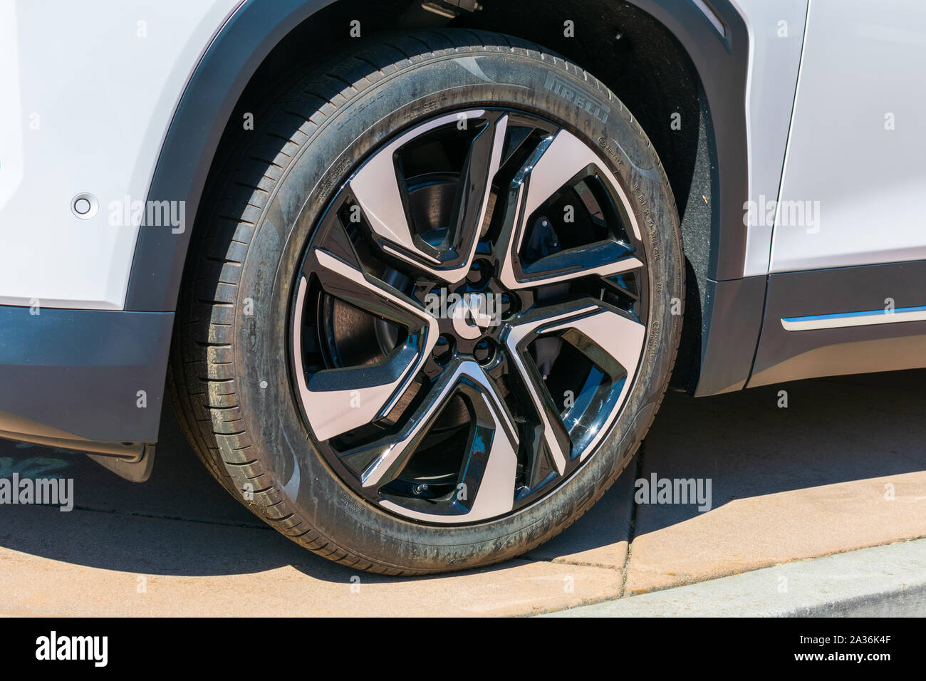 NIO on on the alloy rim of NIO ES6 electric SUV semi-autonomous car ...