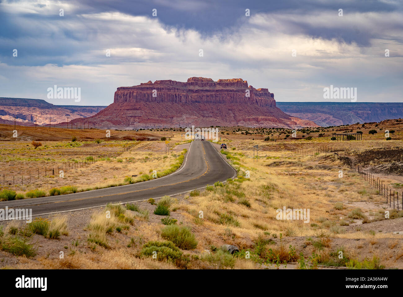 Highway through monument valley hi-res stock photography and images - Alamy