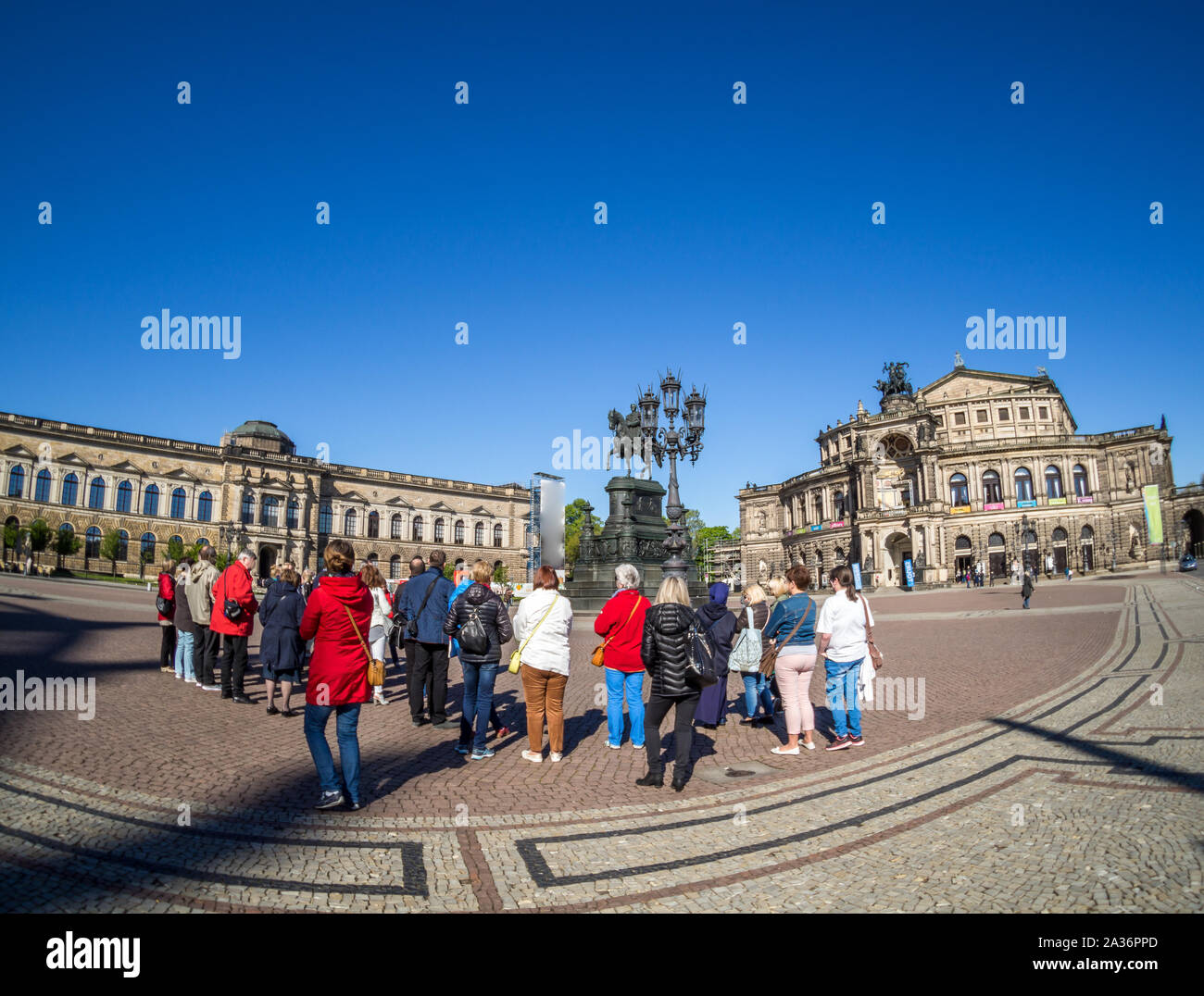 Camera monuments hi-res stock photography and images - Alamy