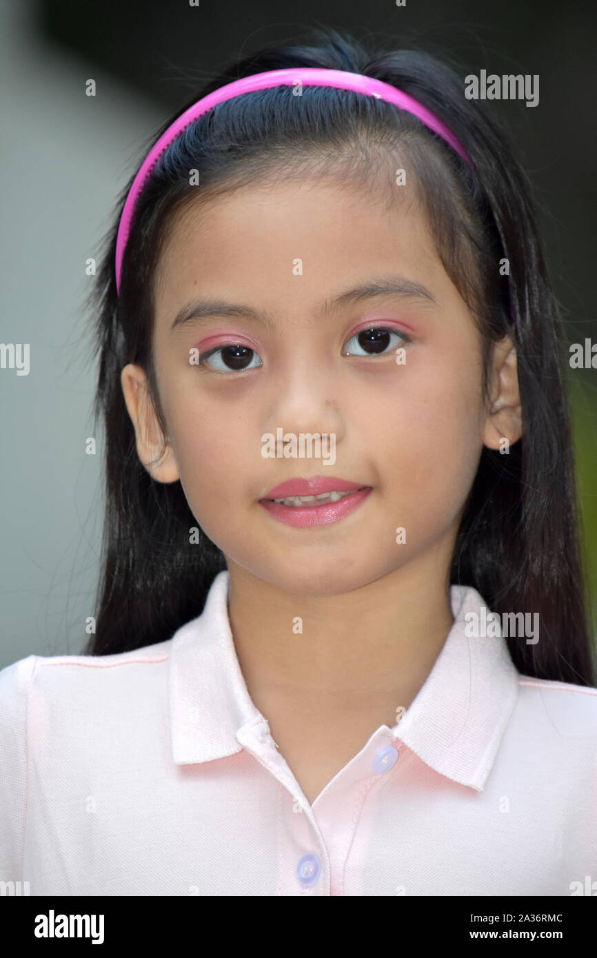 Female tween hi-res stock photography and images - Alamy