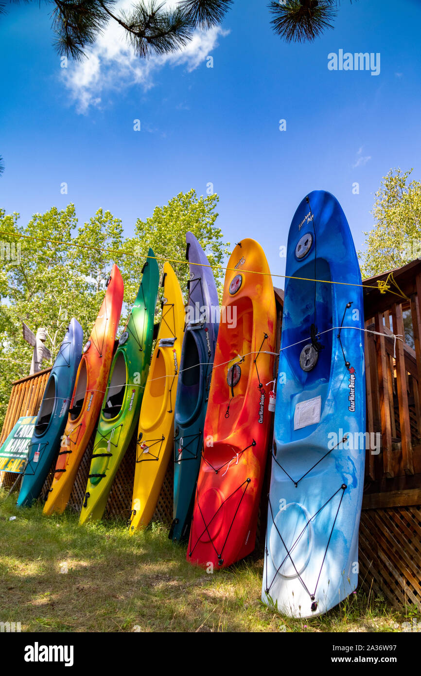 Algonquin provincial park canoe hi-res stock photography and images - Alamy