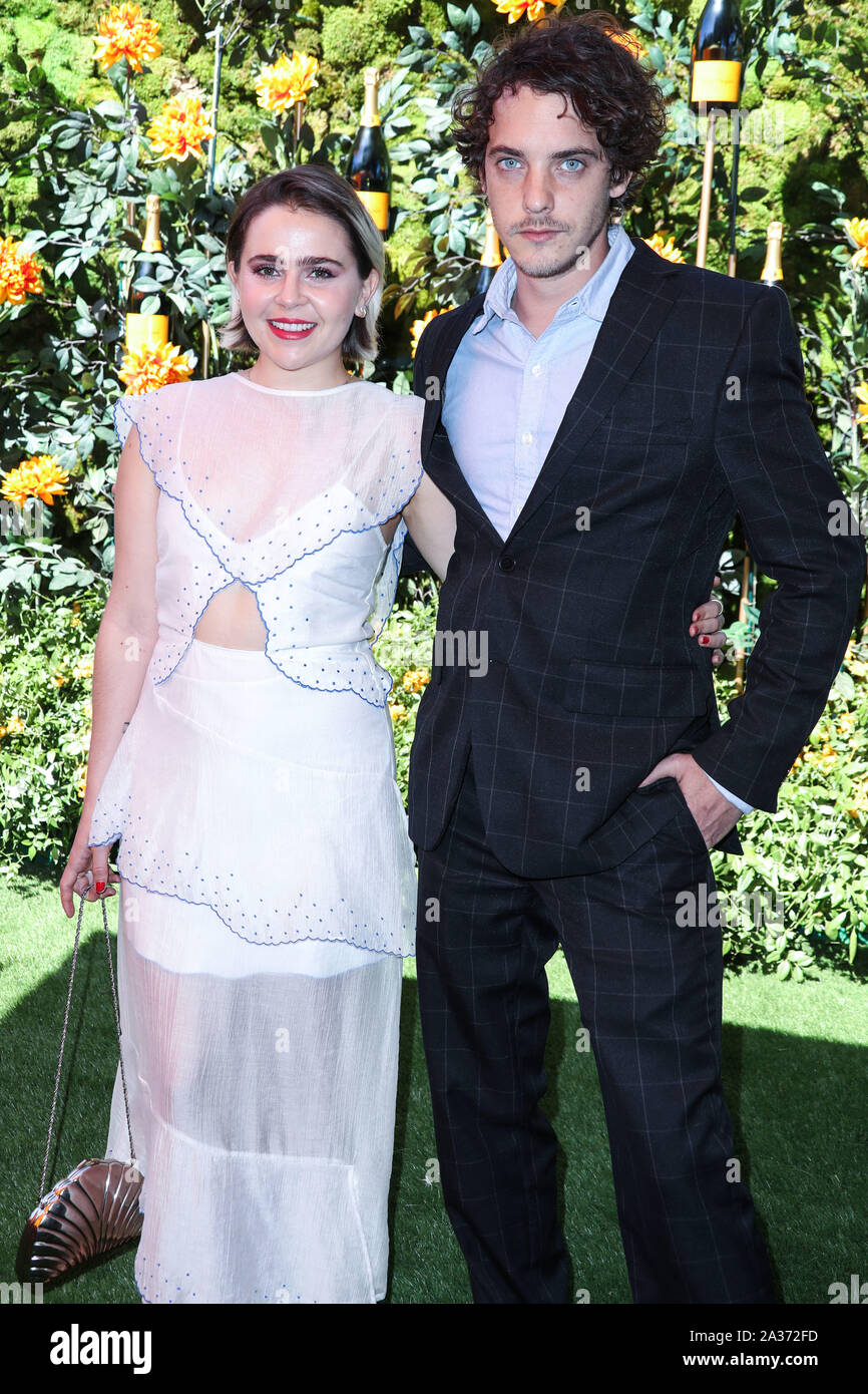Mae Whitman And Boyfriend