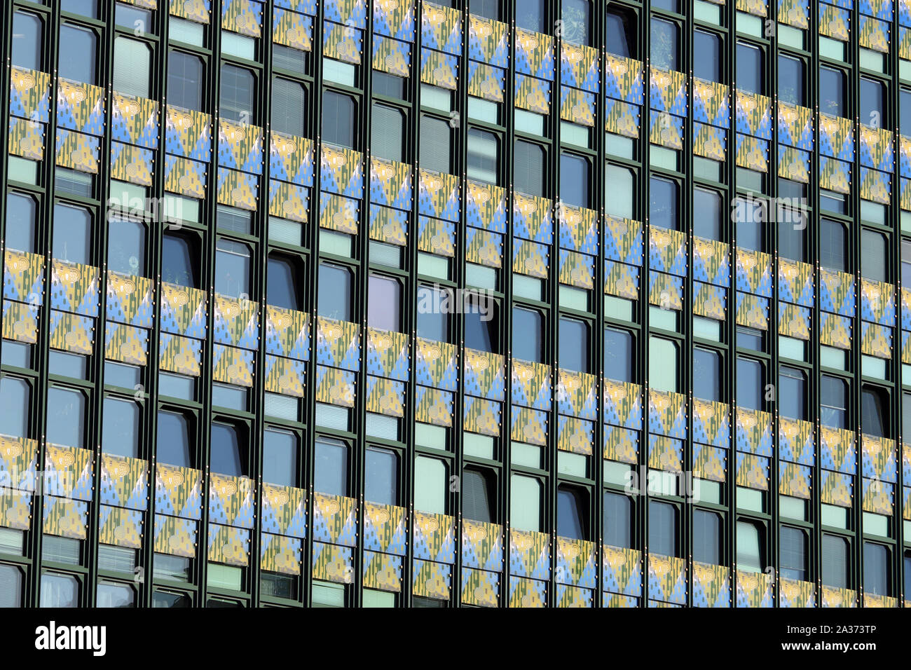 Exterior detail gold building hi-res stock photography and images - Alamy