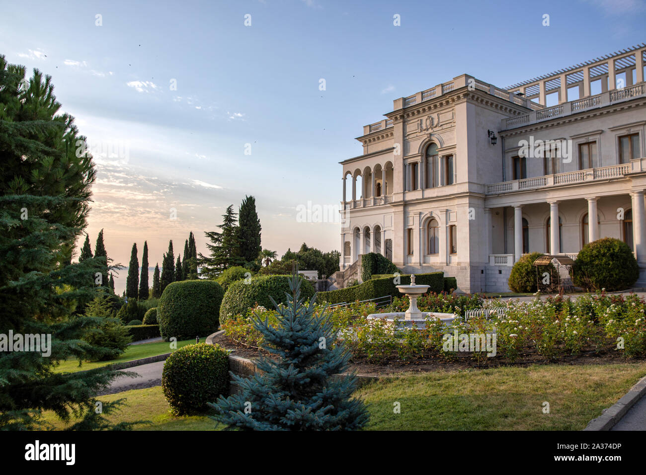 Livadia palace hi-res stock photography and images - Alamy
