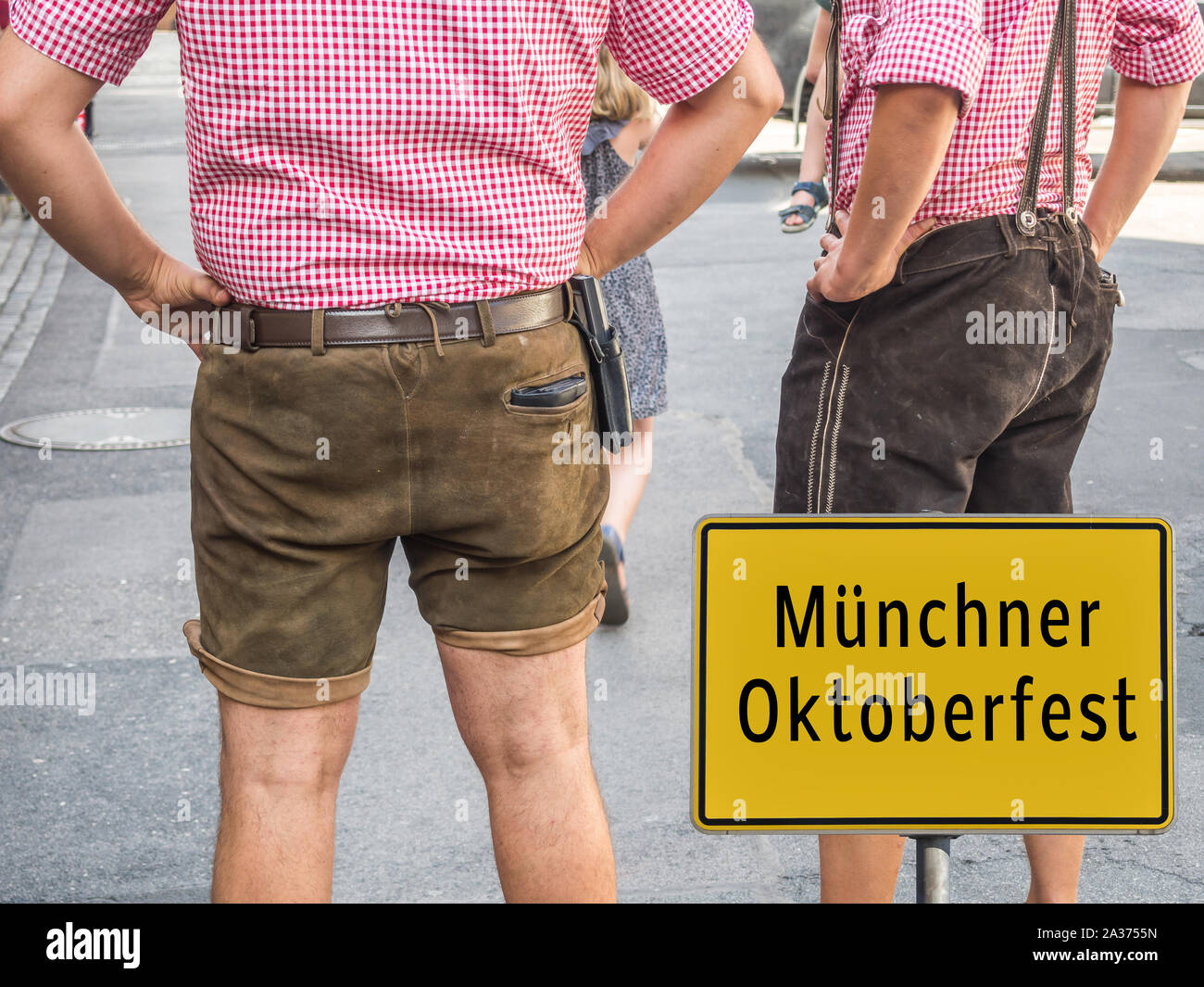 Folk fest munich hi-res stock photography and images - Alamy