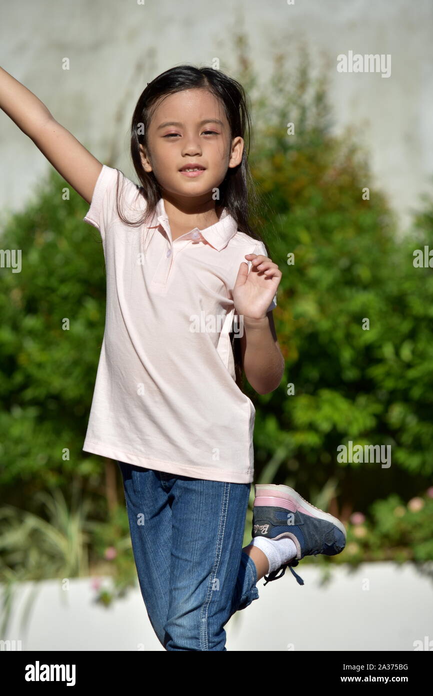 Asian girl dancing hi-res stock photography and images - Alamy