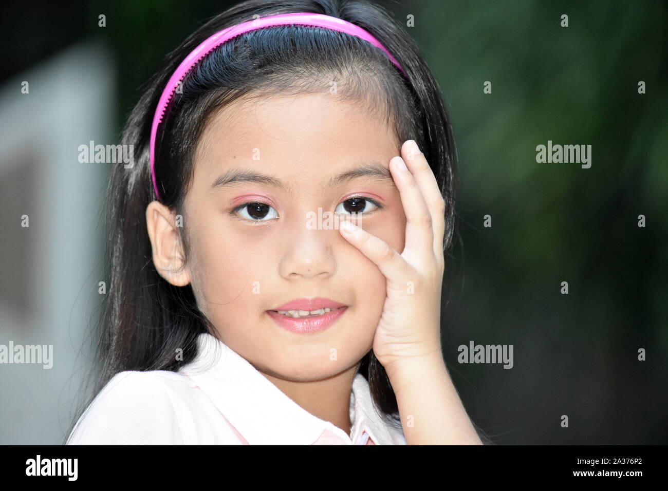 Female pretty tween hi-res stock photography and images - Alamy