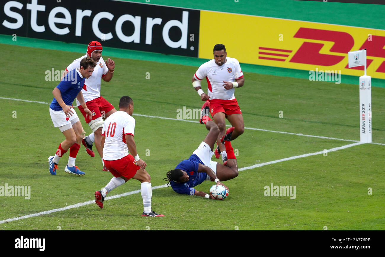 France's Alivereti Raka scores his sides second try during the 2019 ...
