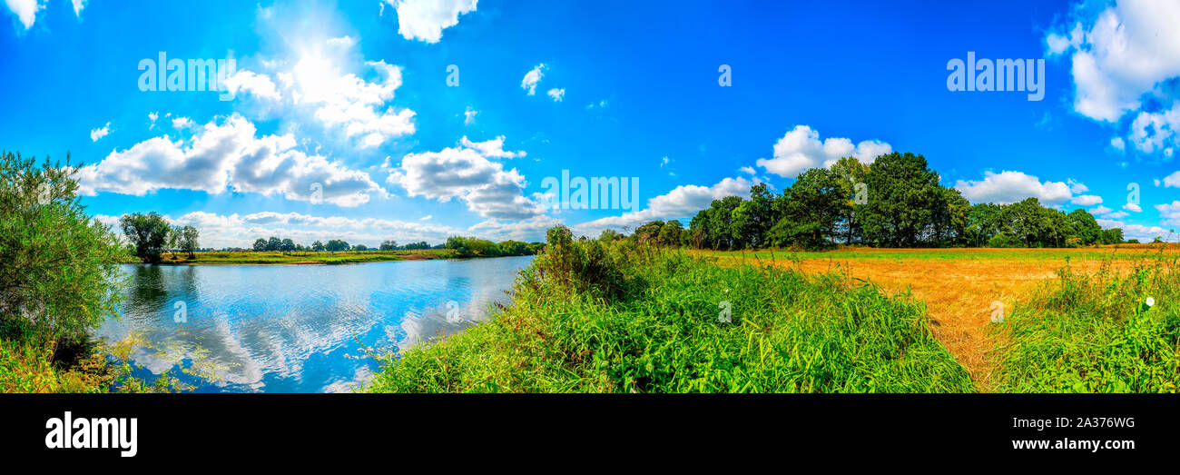 Flussufer hi-res stock photography and images - Alamy
