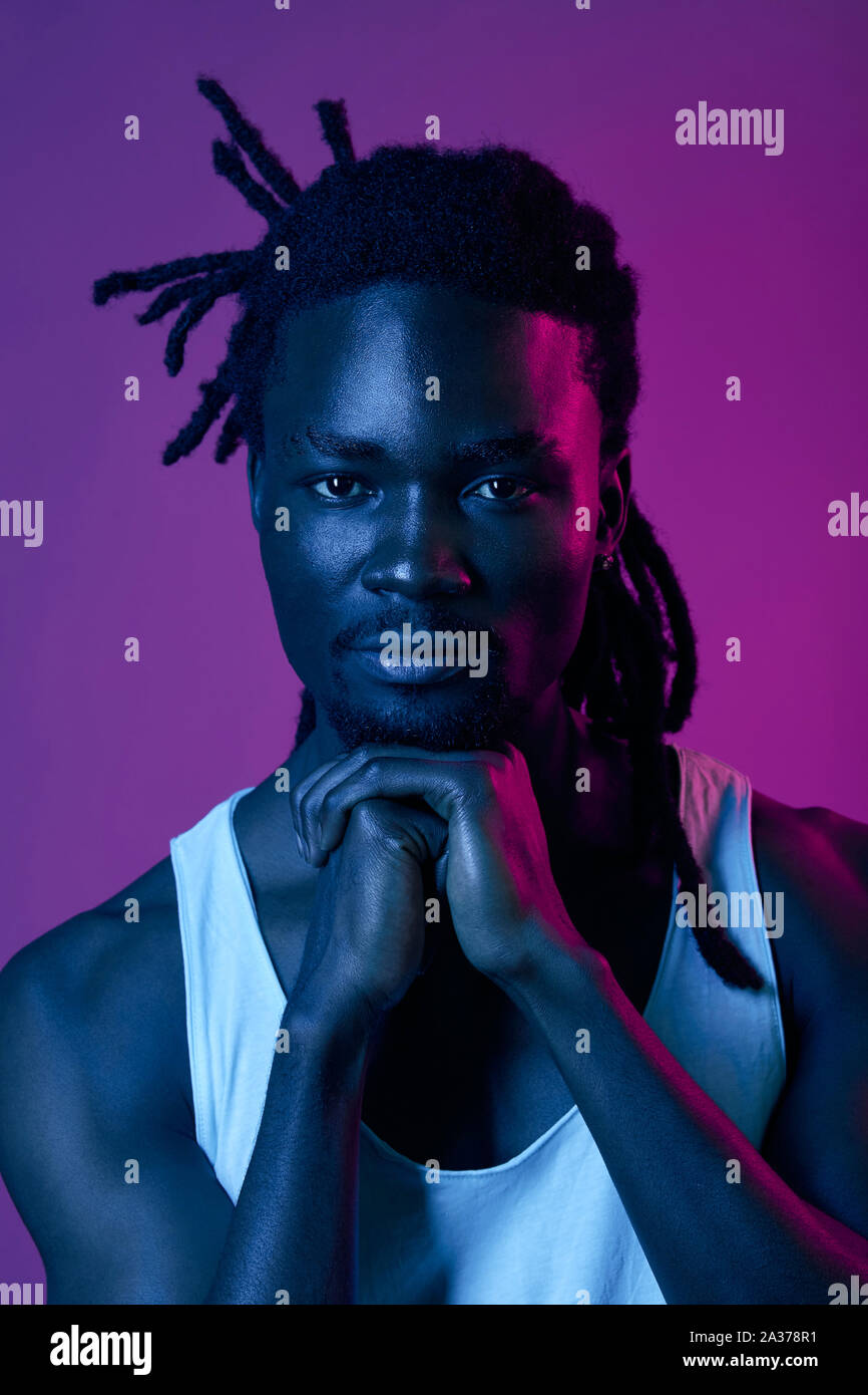 Purple dreadlocks hi-res stock photography and images - Alamy