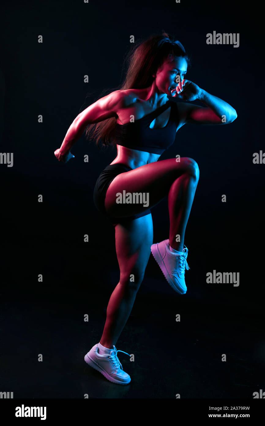 Well built woman hi-res stock photography and images - Alamy