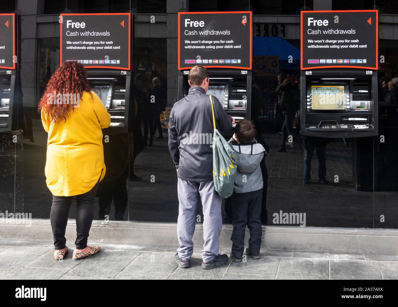 Withdrawals hi-res stock photography and images - Alamy