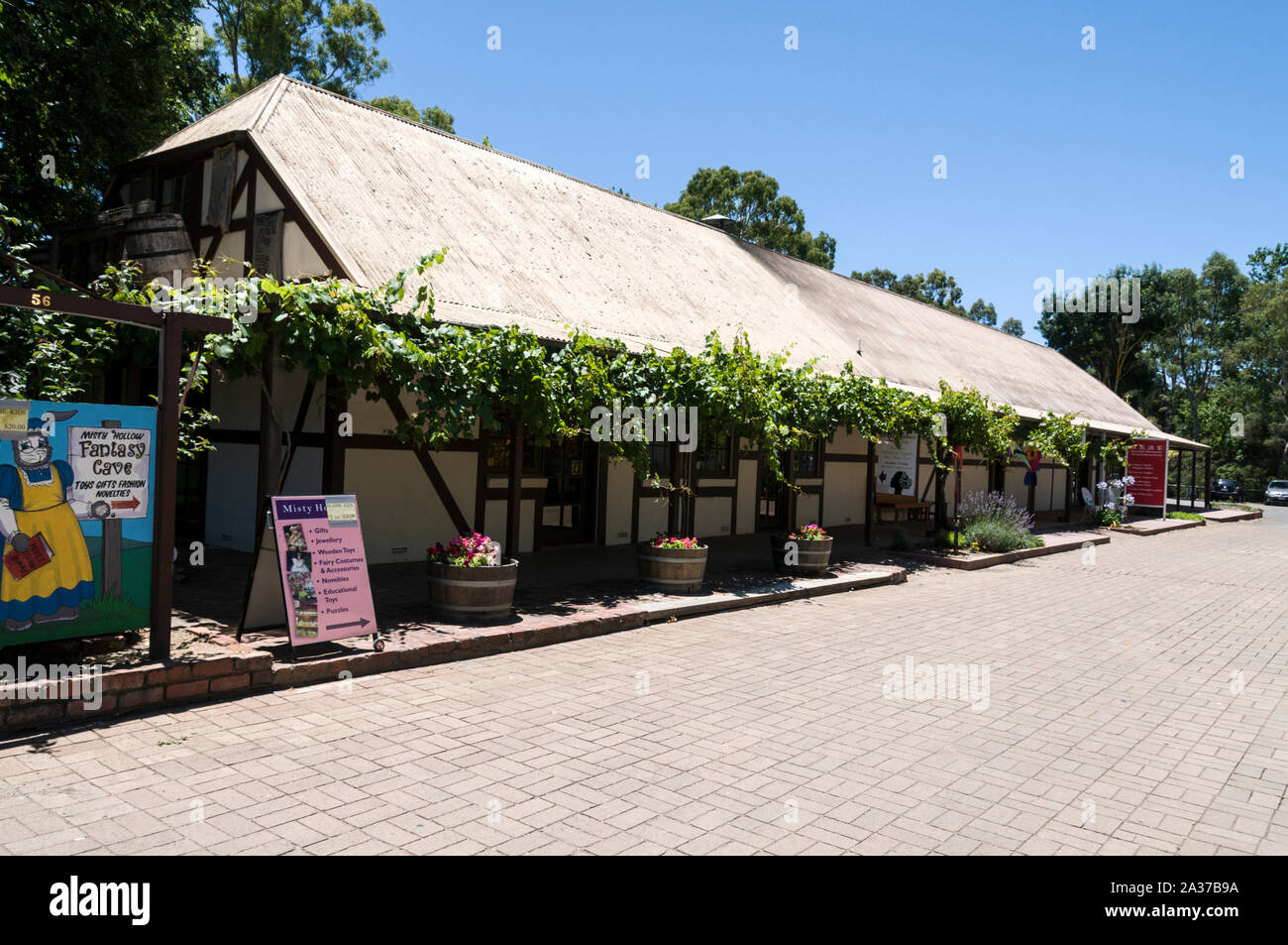 Adelaide cafe hi-res stock photography and images - Alamy