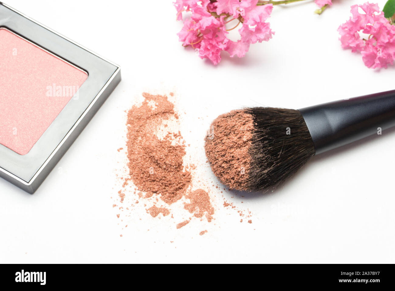 Makeup brush cheeks cosmetic hi-res stock photography and images - Alamy