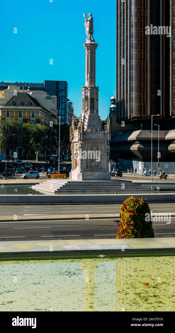 Plaza colon square columbus monument hi-res stock photography and ...