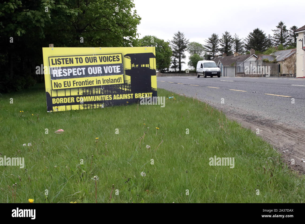 Donegal derry border hi-res stock photography and images - Alamy