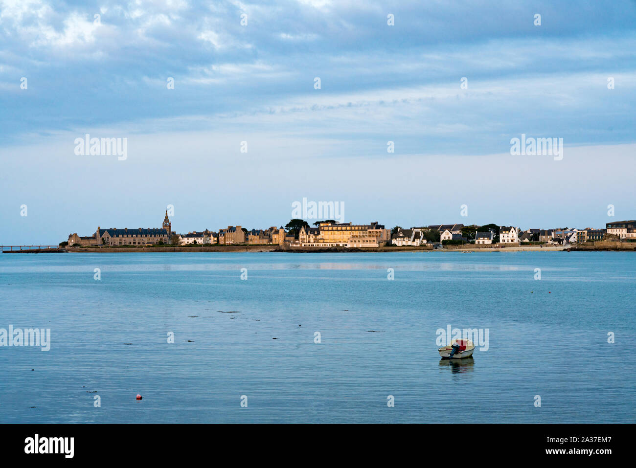Roscoff town brittany france hi-res stock photography and images - Alamy