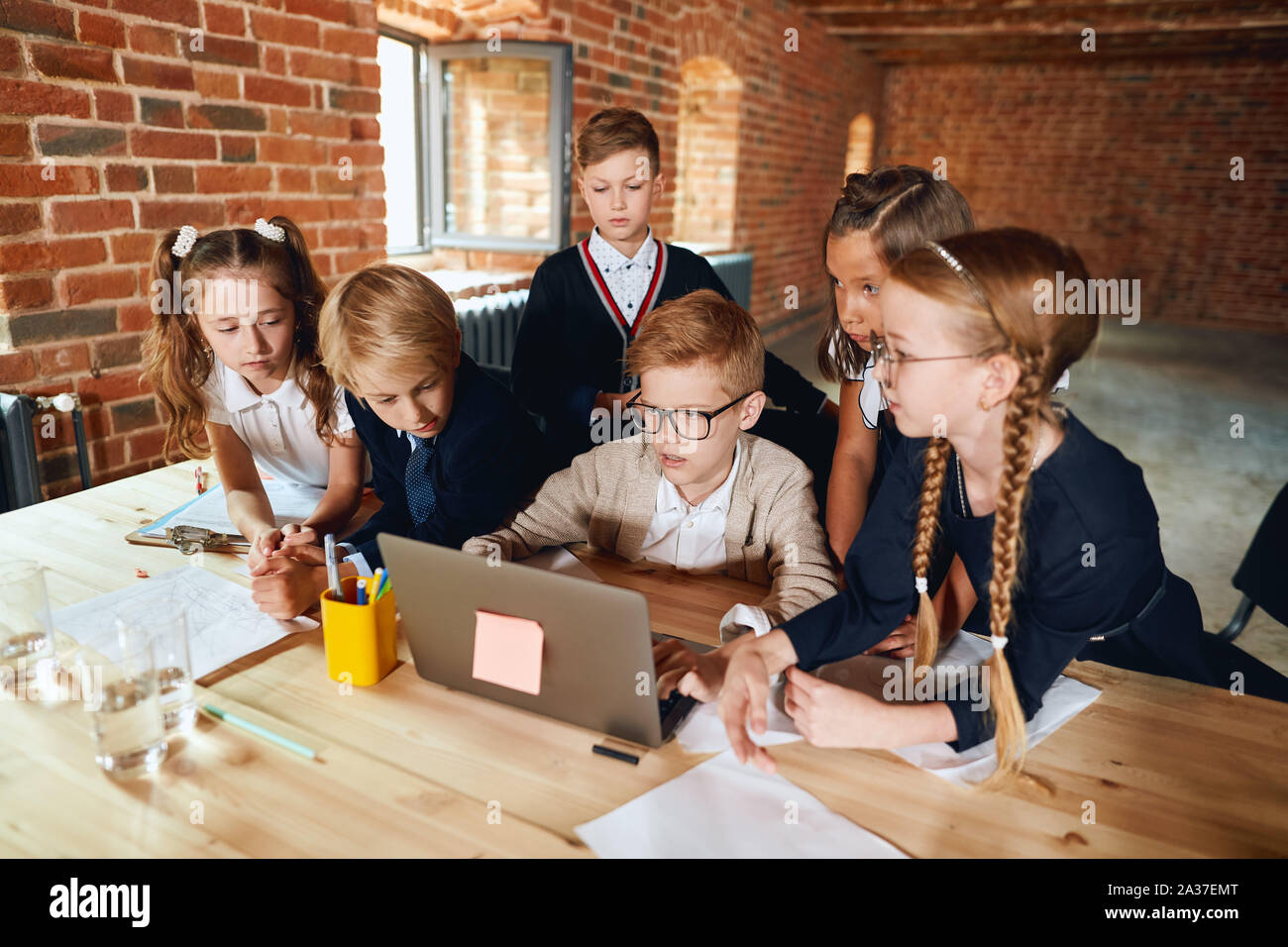 Computer addiction child boy laptop hi-res stock photography and images ...