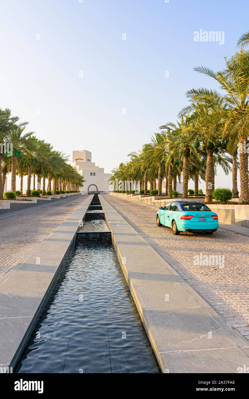 Karwa taxi qatar hi-res stock photography and images - Alamy