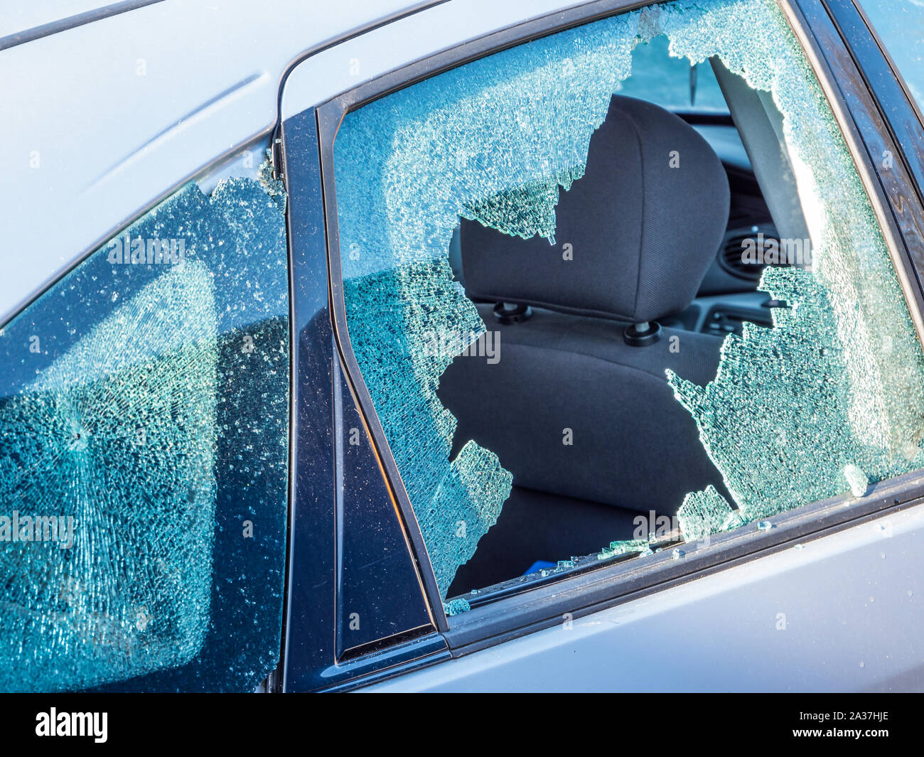 Car window broken vandalism robbery hi-res stock photography and images ...