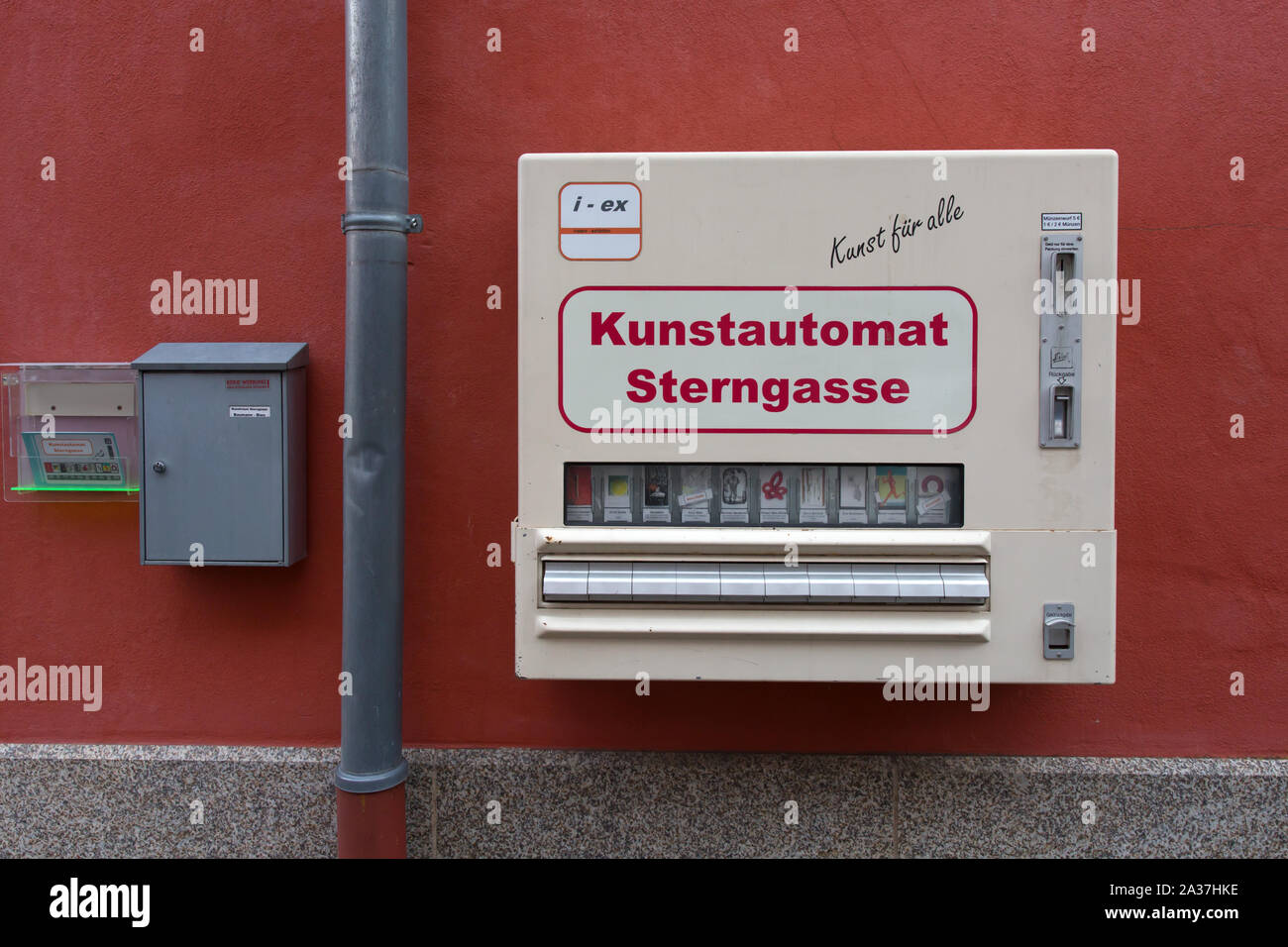 Old dispenser hi-res stock photography and images - Alamy