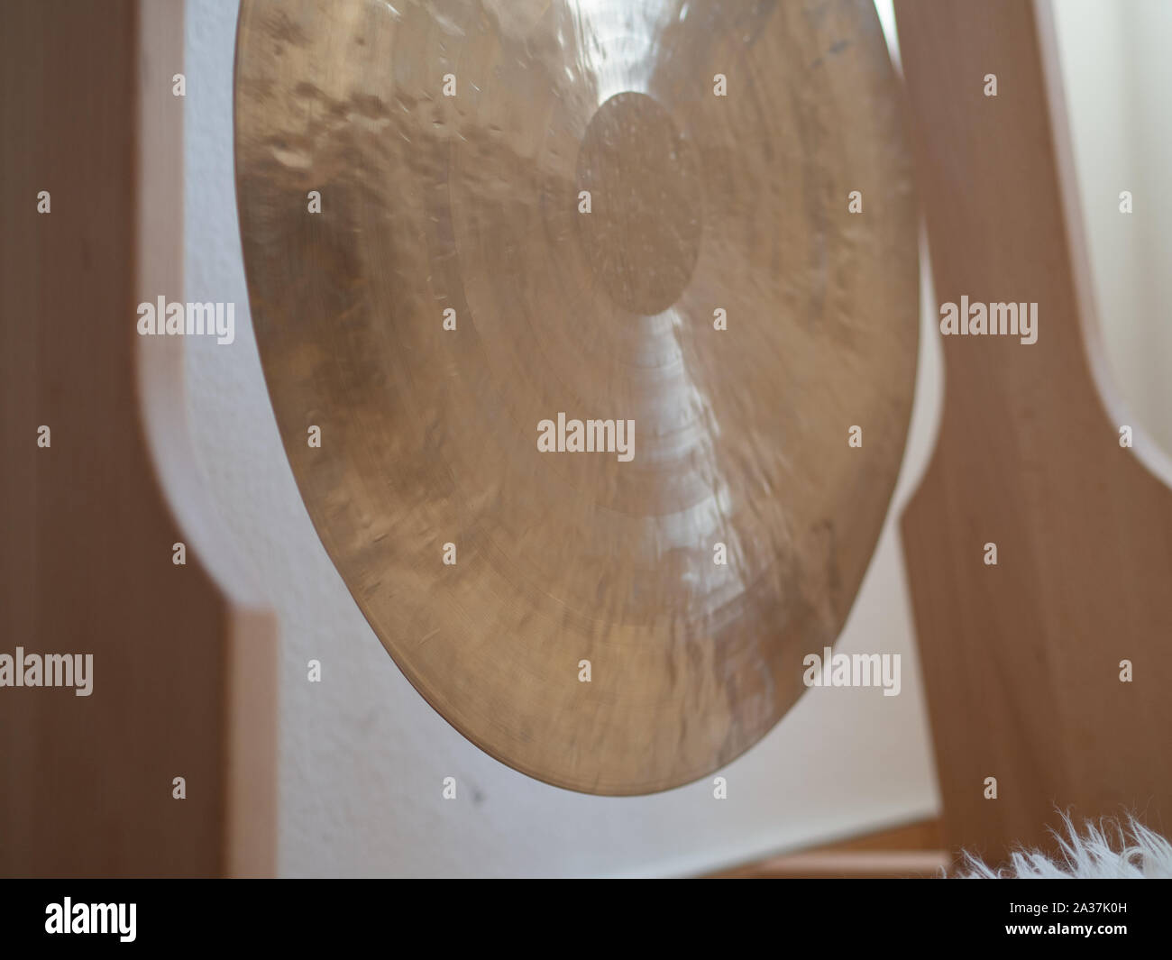Buddhist meditation gong hi-res stock photography and images - Alamy