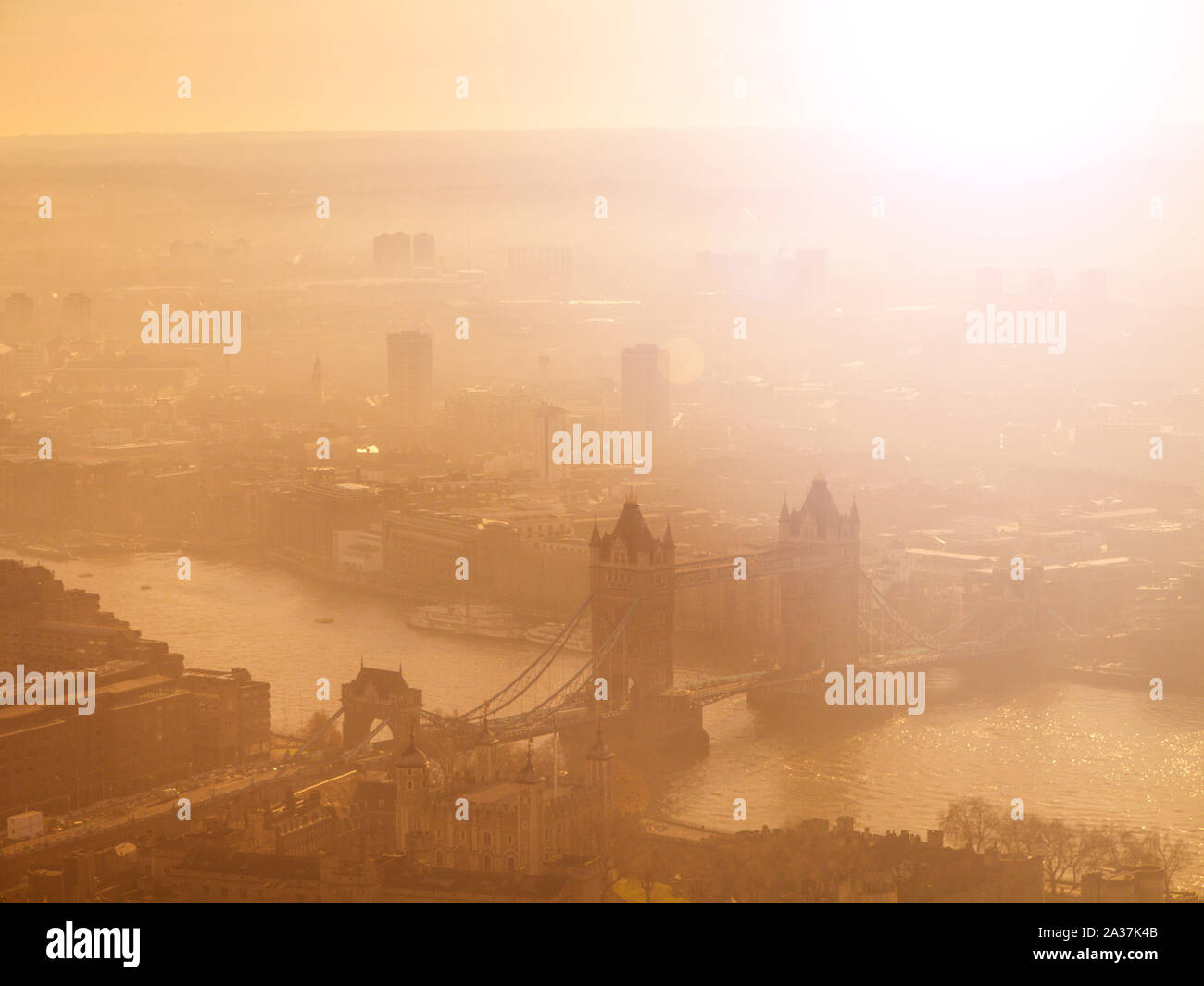 Aerial shots of london hi-res stock photography and images - Alamy