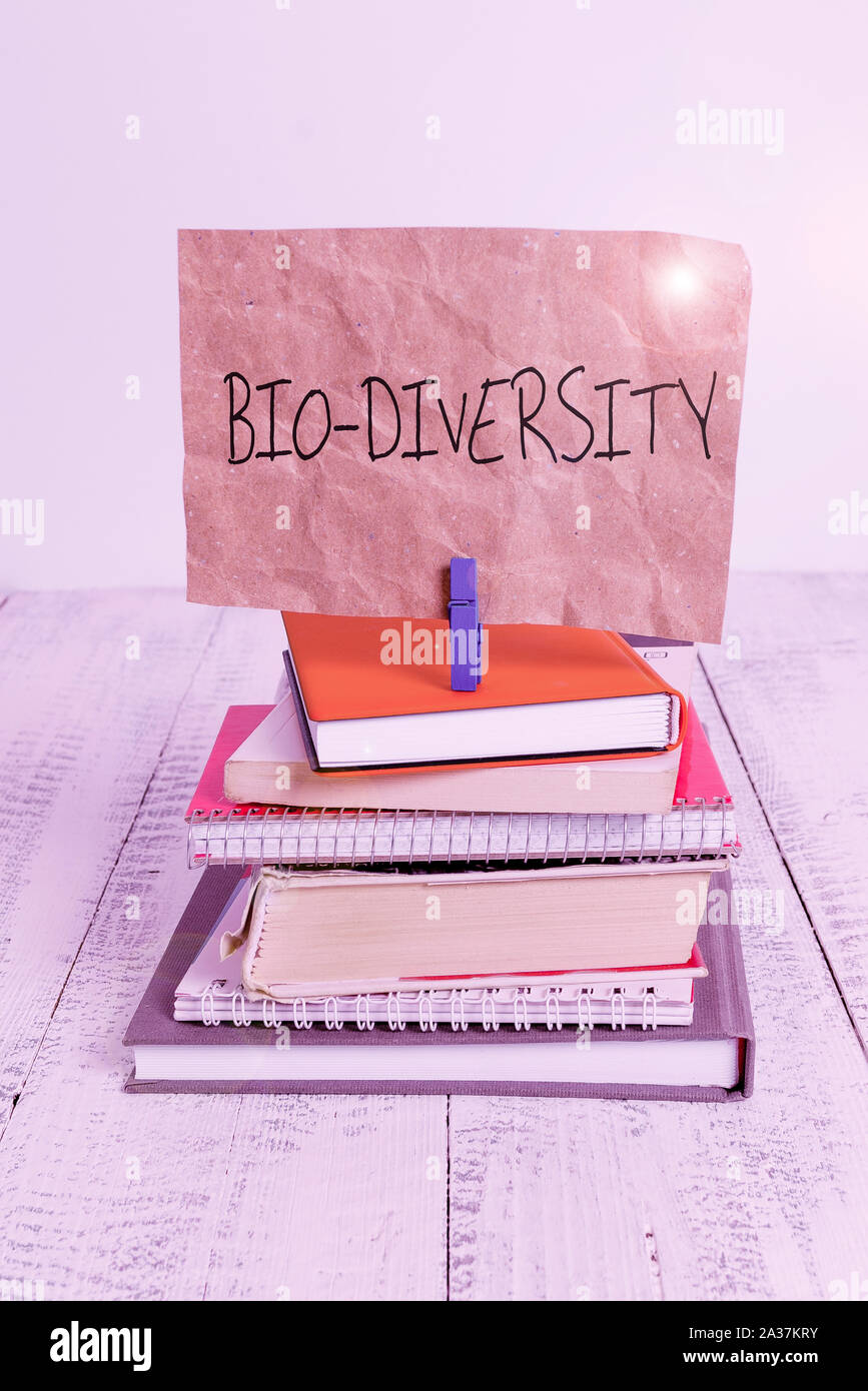 Biologists writing hi-res stock photography and images - Alamy