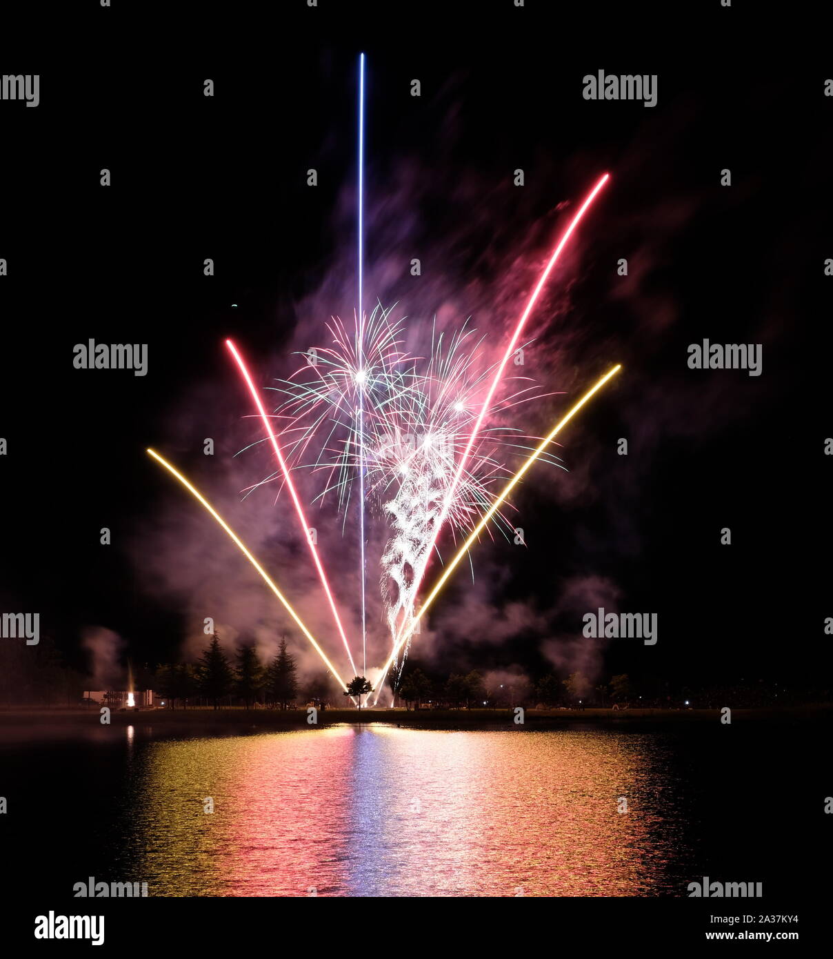 Water fireworks hi-res stock photography and images - Alamy