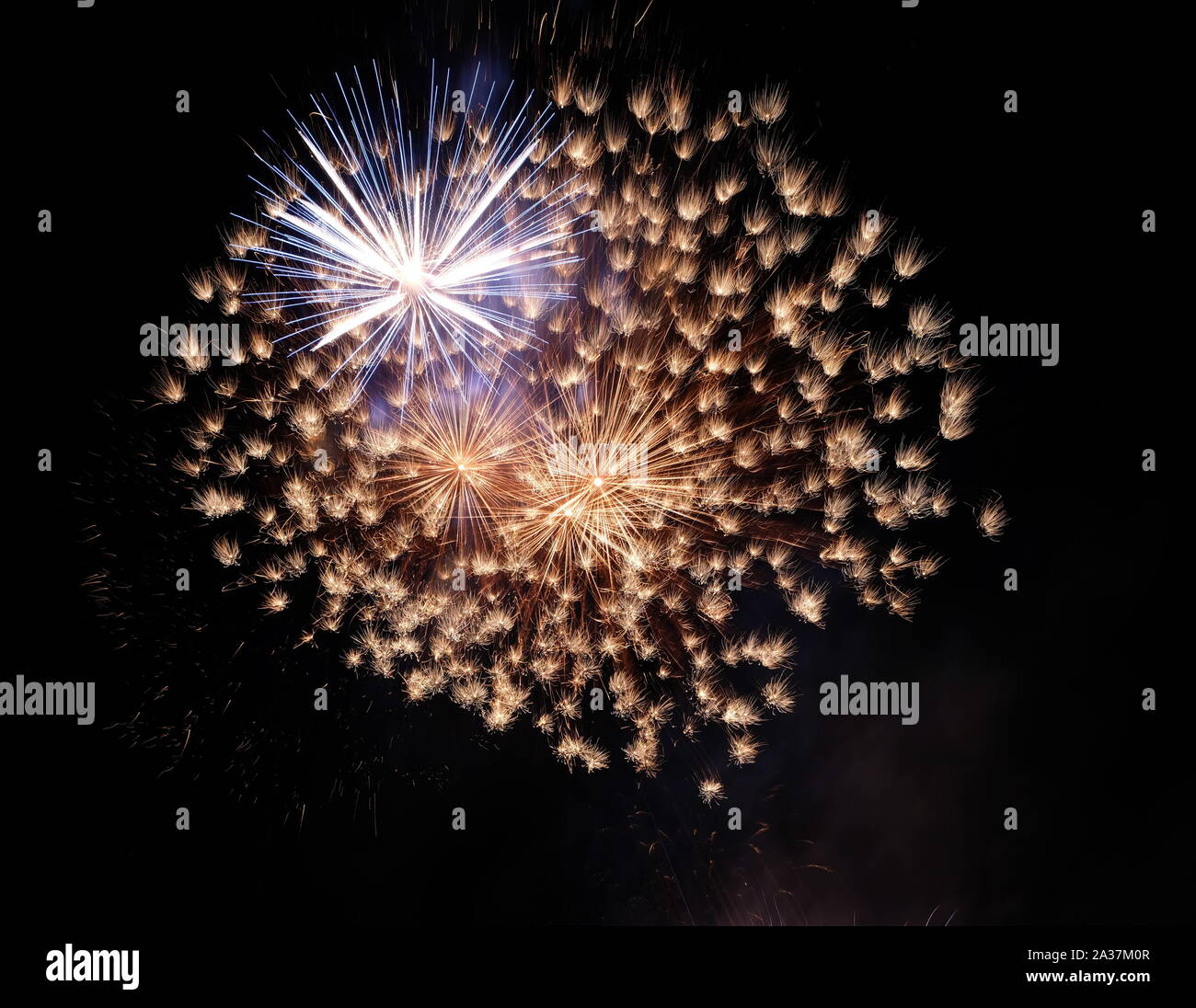Hearth shaped firework Stock Photo - Alamy