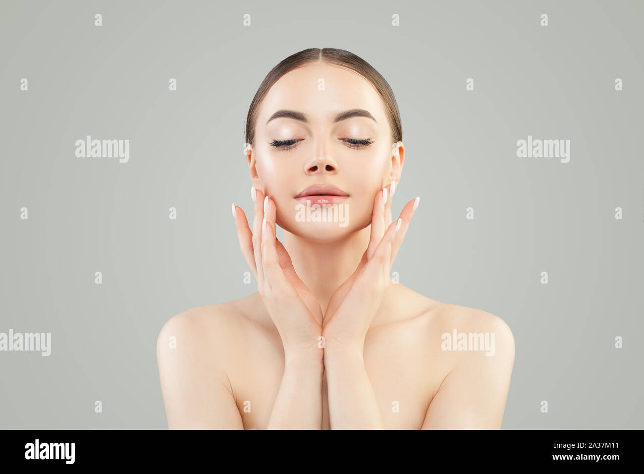 Beautiful female face. Natural beauty Stock Photo - Alamy