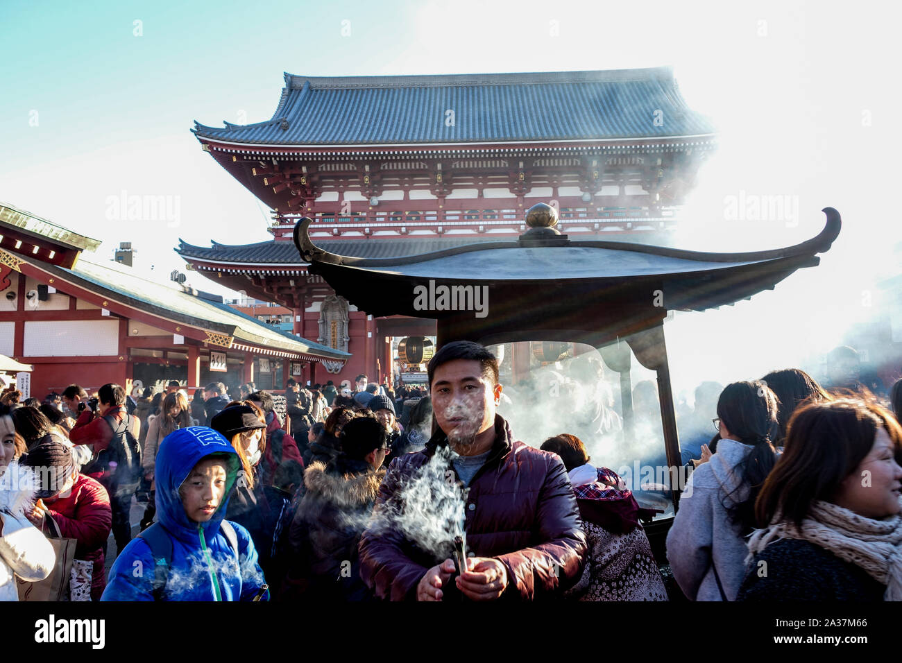 Tokyo city life hi-res stock photography and images - Alamy