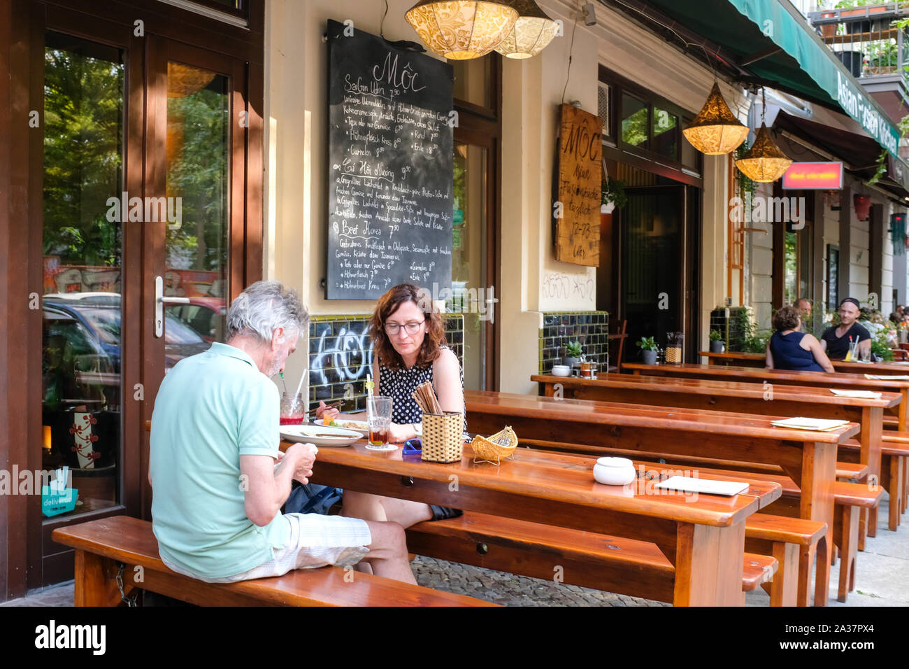 Asian bistro hi-res stock photography and images - Alamy