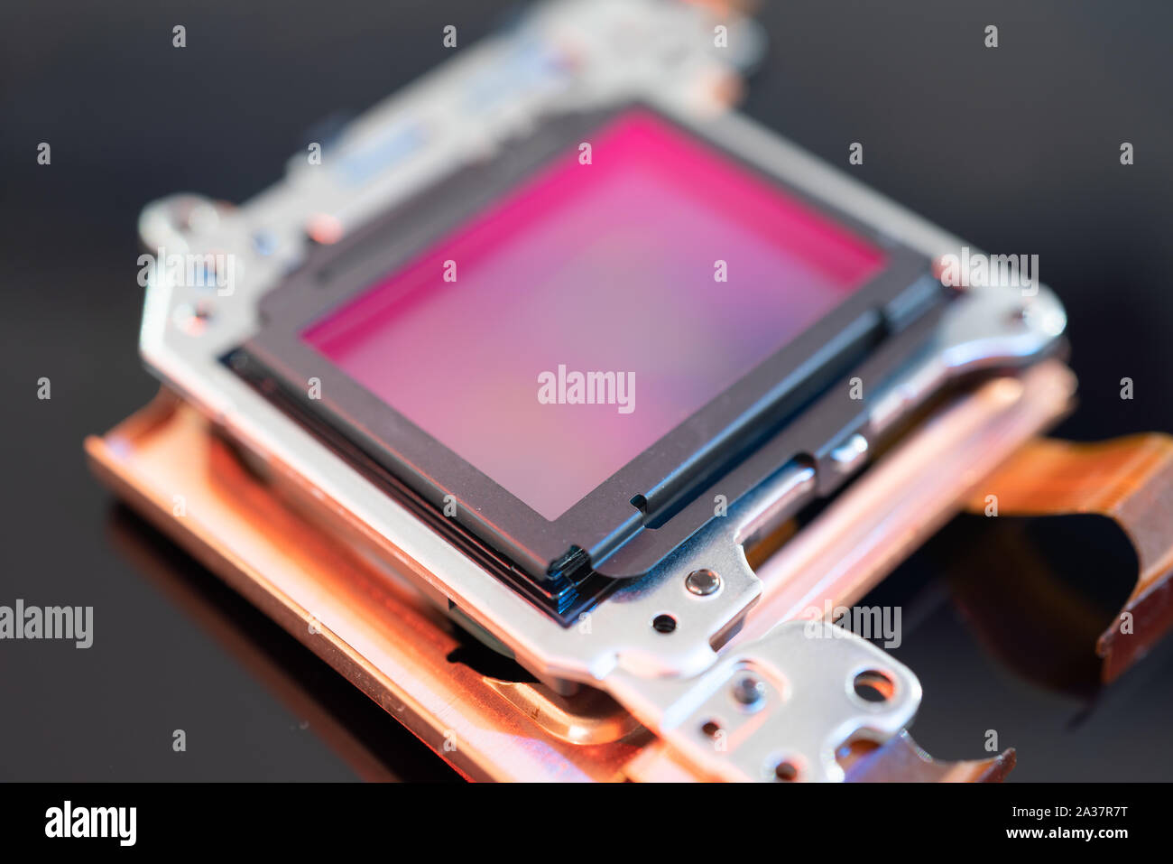 modern CMOS camera Image sensor. digital dslr camera cmos sensor ...