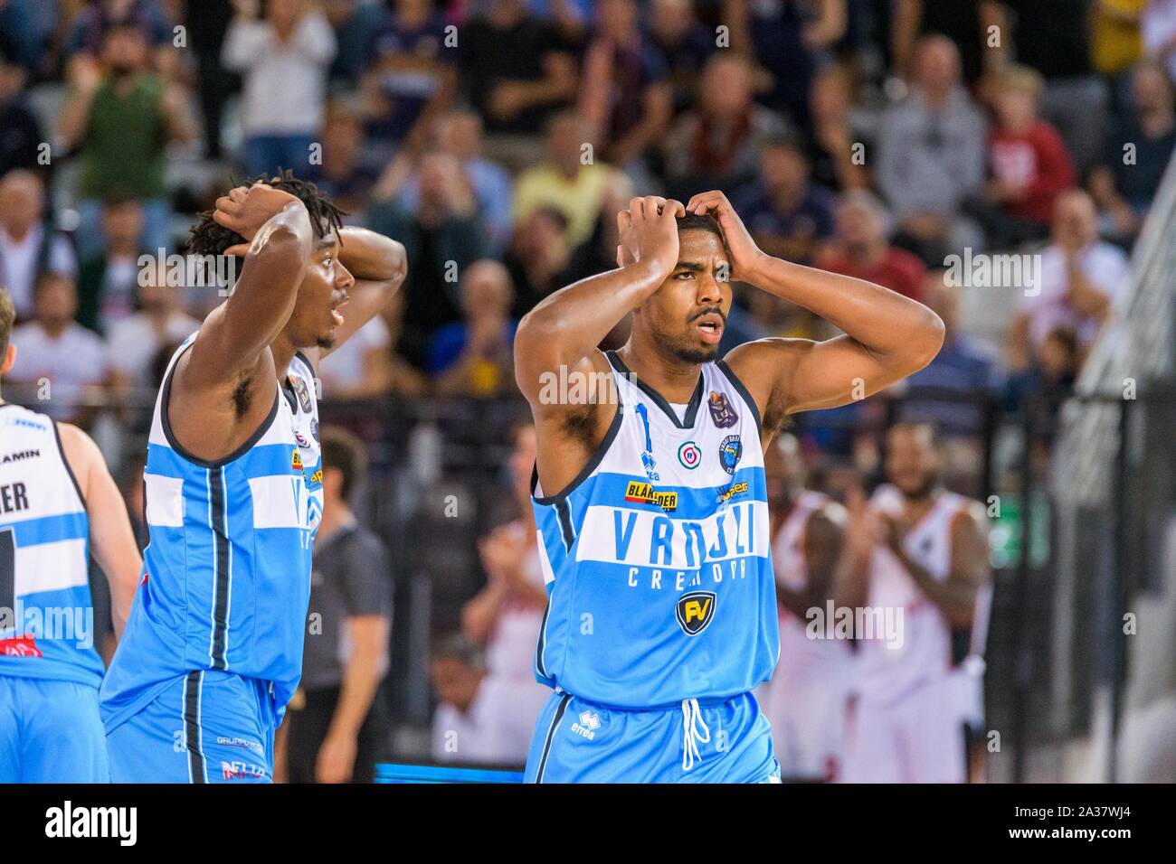 Disperato hi-res stock photography and images - Alamy