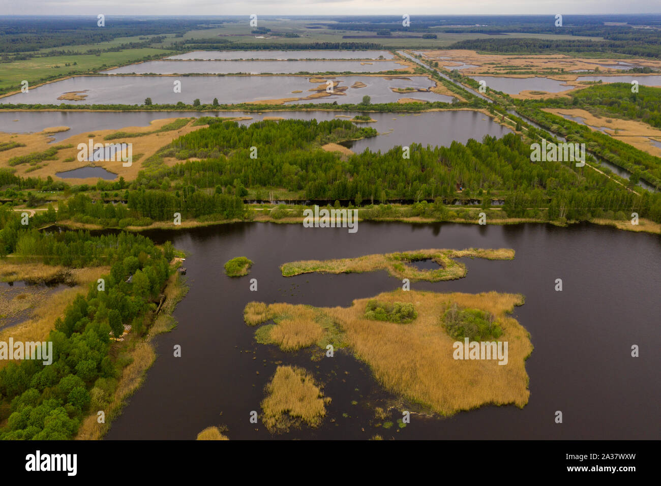 Abandoned aquaculture hi-res stock photography and images - Alamy