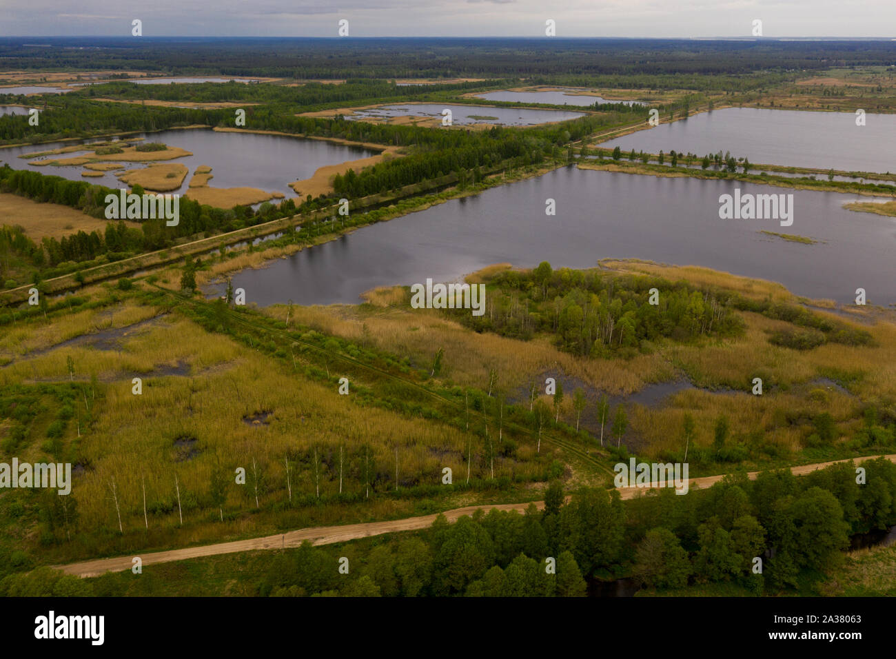 Abandoned fish pond hi-res stock photography and images - Alamy