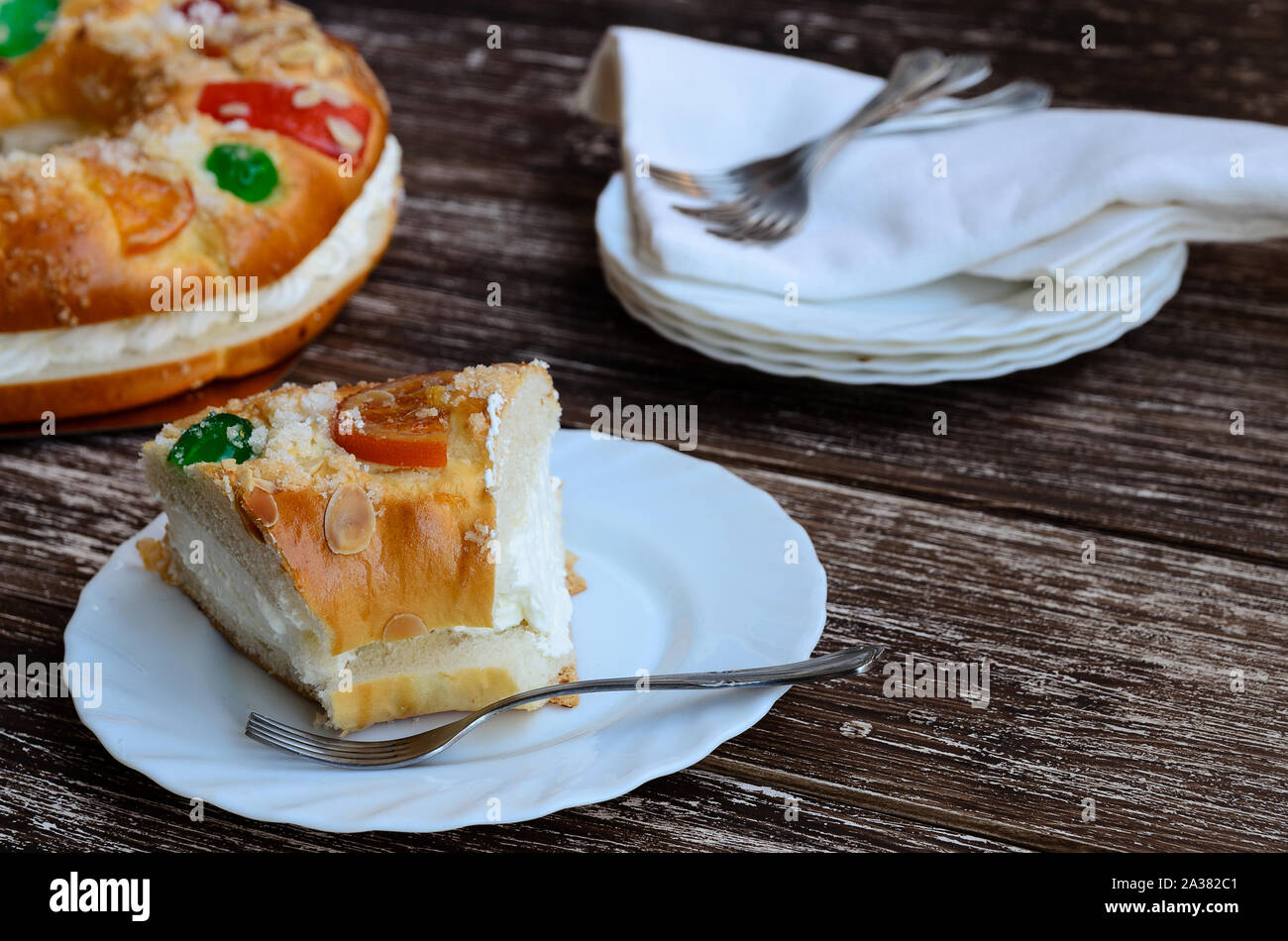 Roscon de reyes, kings' ring typical dessert eaten in Spain to ...