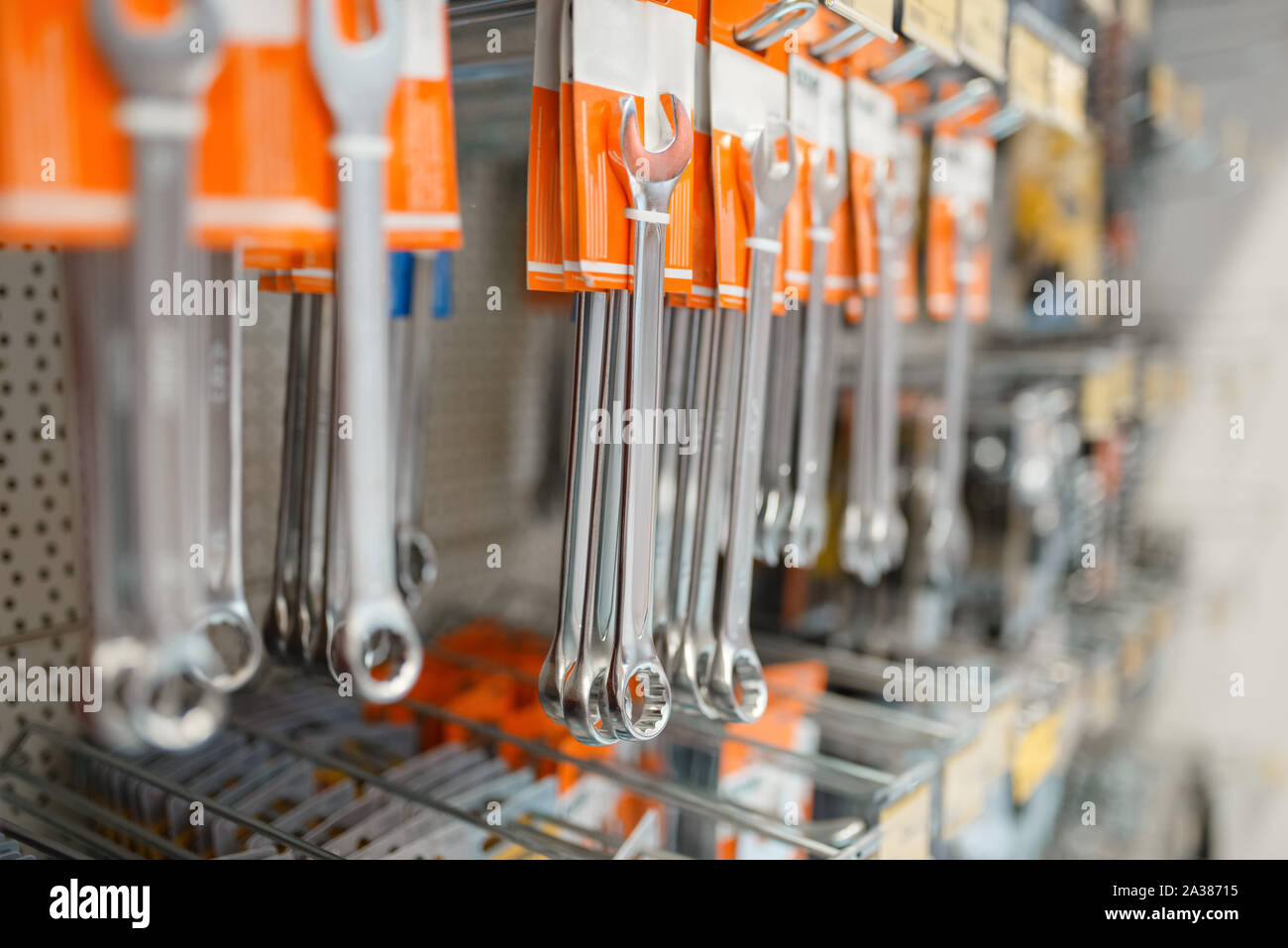 Hardware store wall hi-res stock photography and images - Alamy
