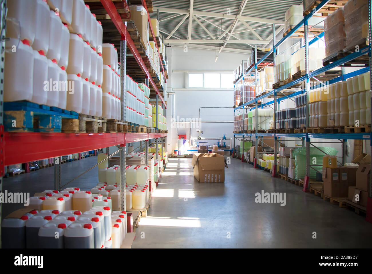 Oil fuel warehouse hi-res stock photography and images - Alamy