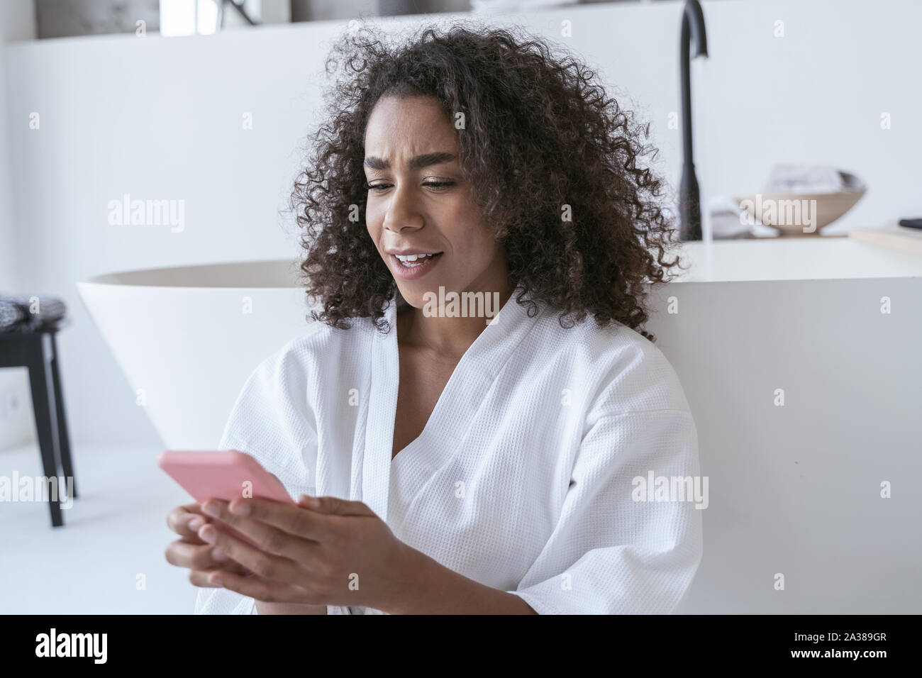 Confused messages hi-res stock photography and images - Alamy