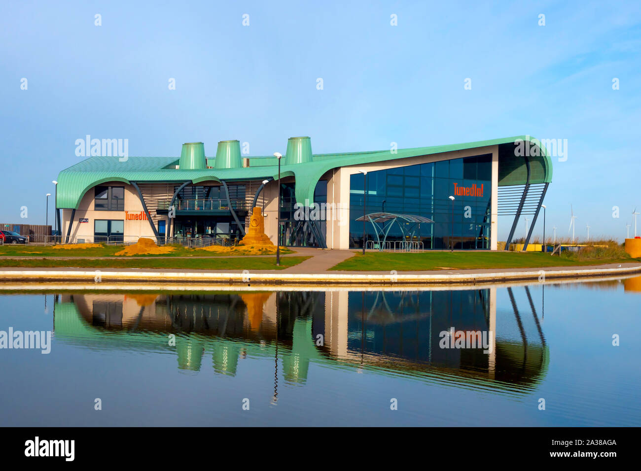 Tuned to a hi-res stock photography and images - Alamy