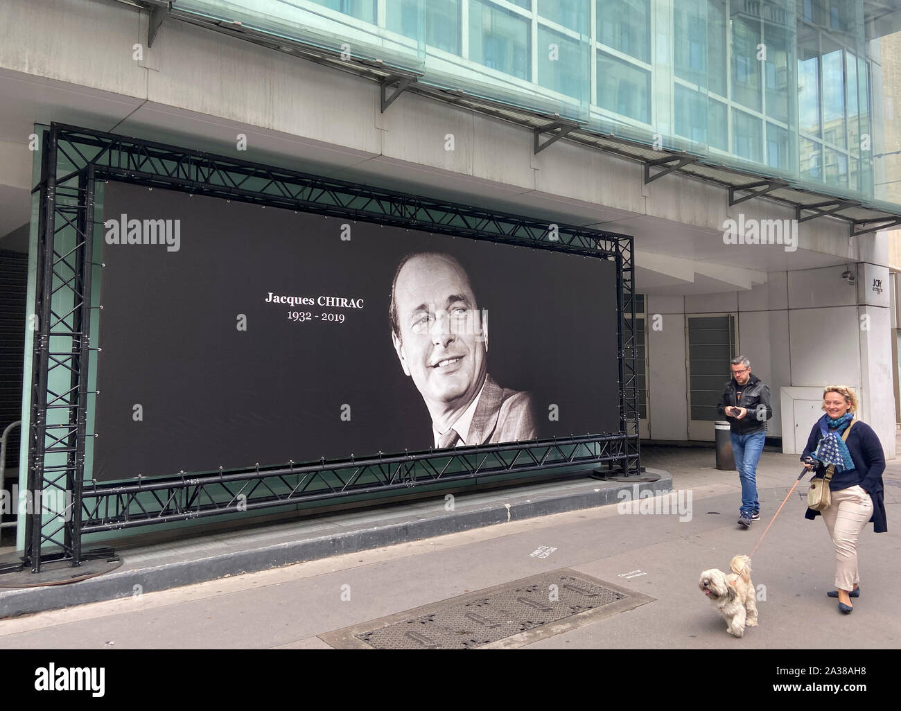 Jacques chirac dog hi-res stock photography and images - Alamy