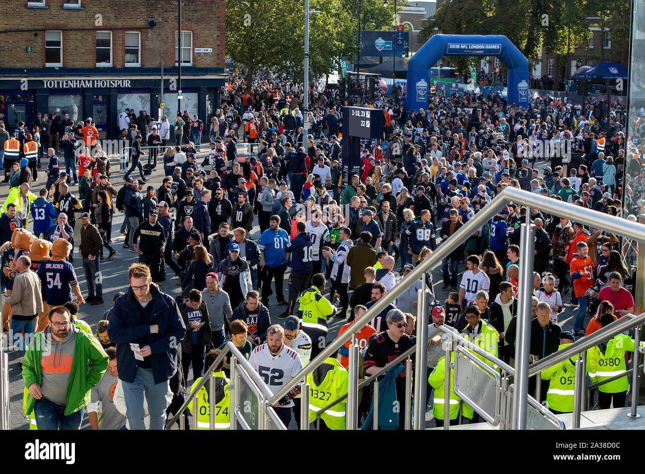 Check points hi-res stock photography and images - Alamy