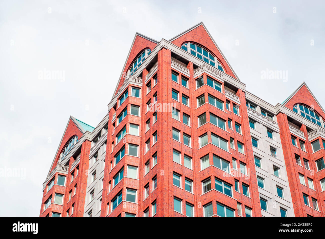 Flat building in Rotterdam, Netherlands Stock Photo - Alamy