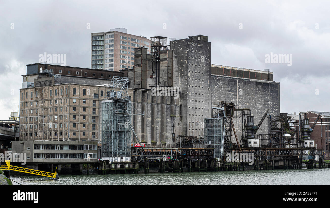 Rotterdam, Holland, October 4 2019, an old factory in the Dutch city of ...
