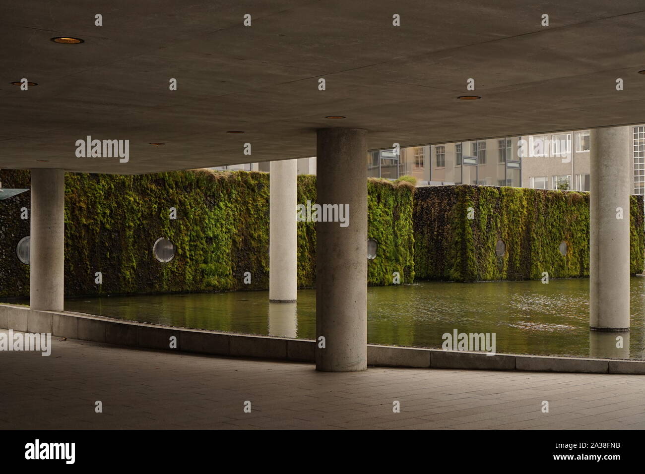 Ceiling columns architecture hi-res stock photography and images - Alamy