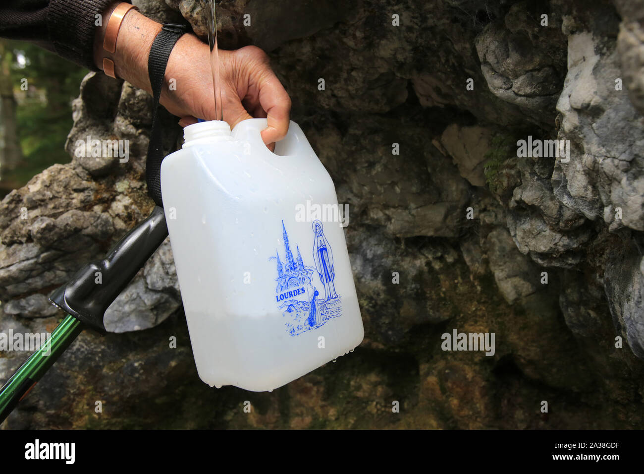 Eau benite hi-res stock photography and images - Alamy