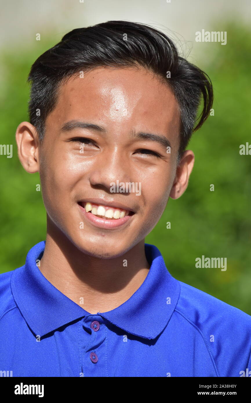 Good looking teen boy hi-res stock photography and images - Alamy
